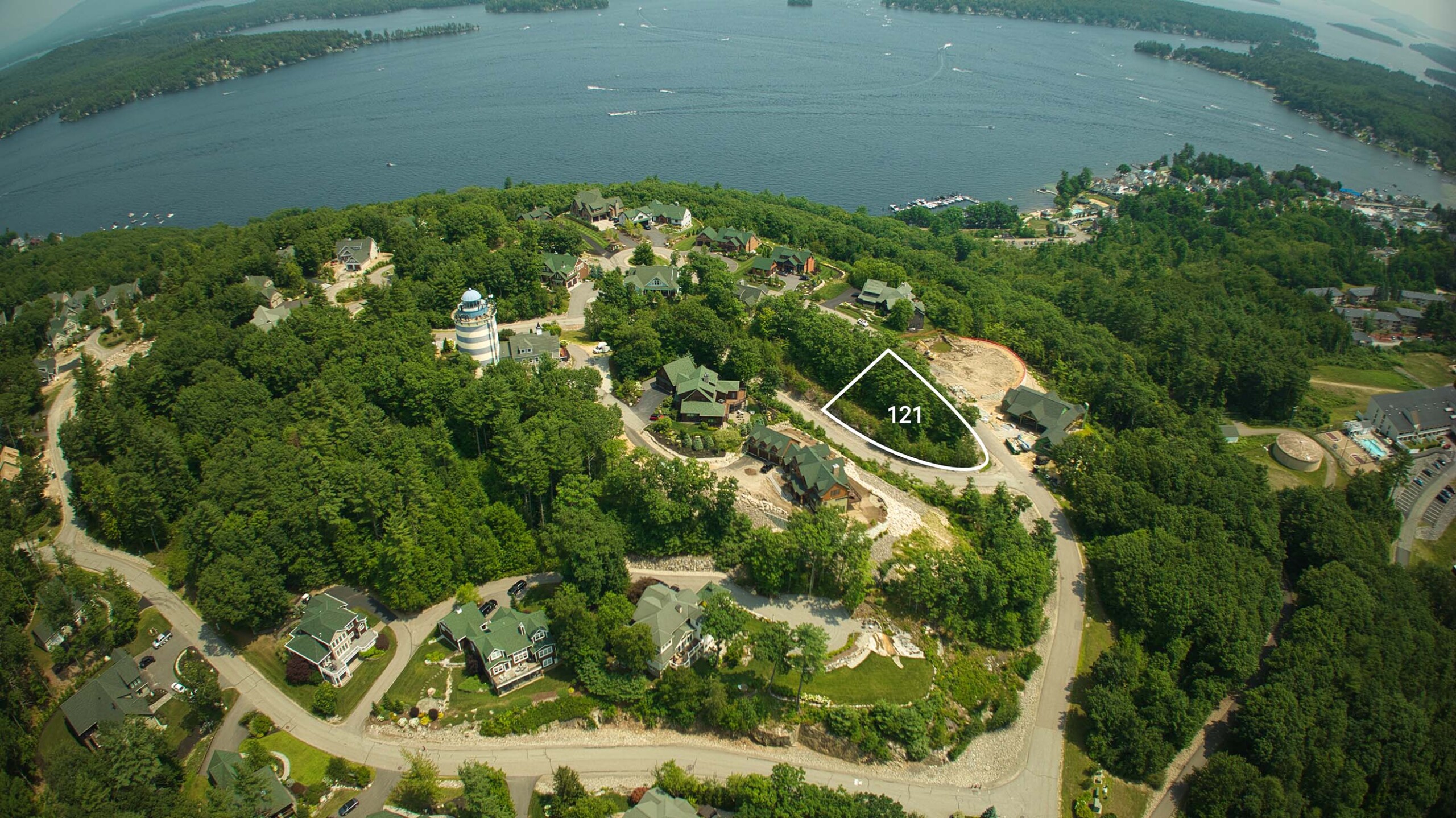 Spectacular Views of the Lake and Surrounding Mountains - Meredith Bay ...